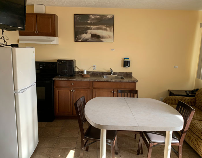 Gallery Sun Parlor Motel Room Bookings Leamington, ON